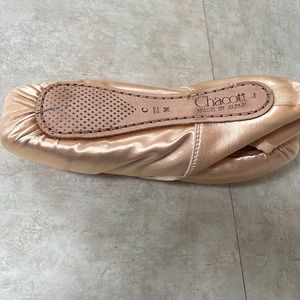 Chacott | Shoes | Chacott Veronese Pink Ballet Pointe Shoes Various ...